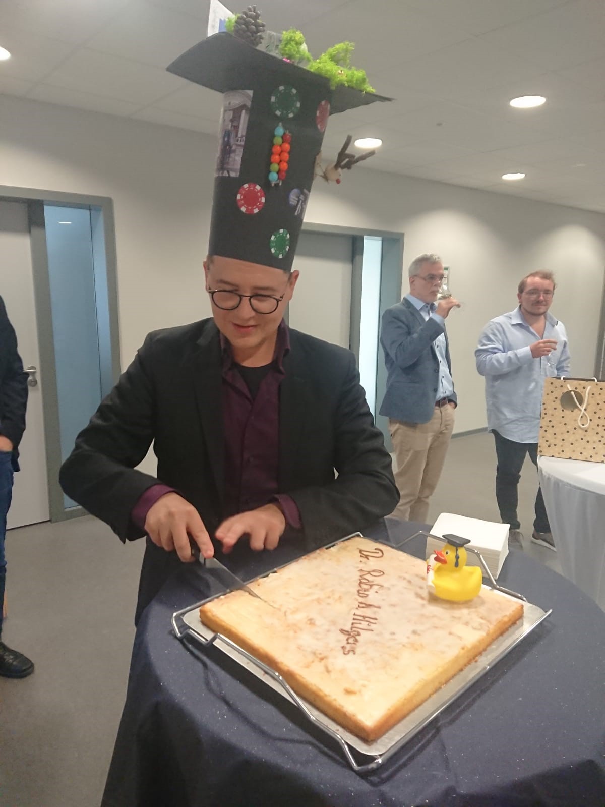 Robin Hilgers successfully defended his dissertation - Helmholtz ...
